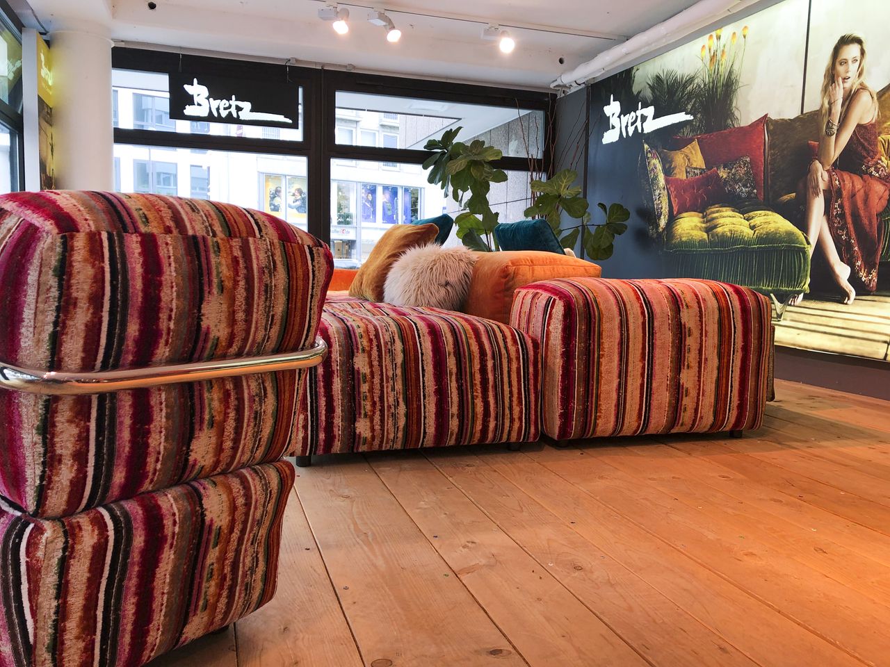 Bretz Store Frankfurt am Parkhaus Konrad-Adenauer-Strasse